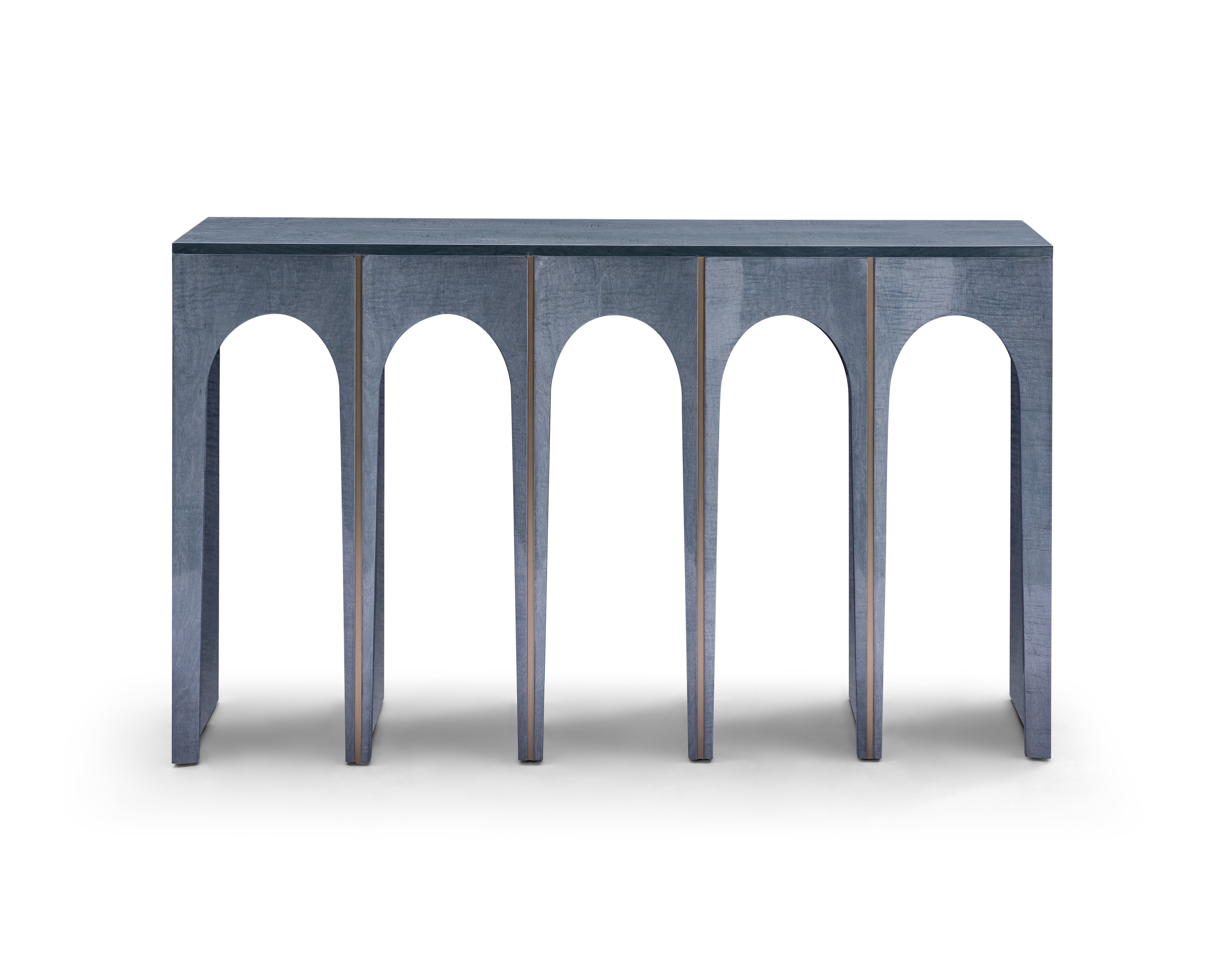 Minimalist Curved Front Console